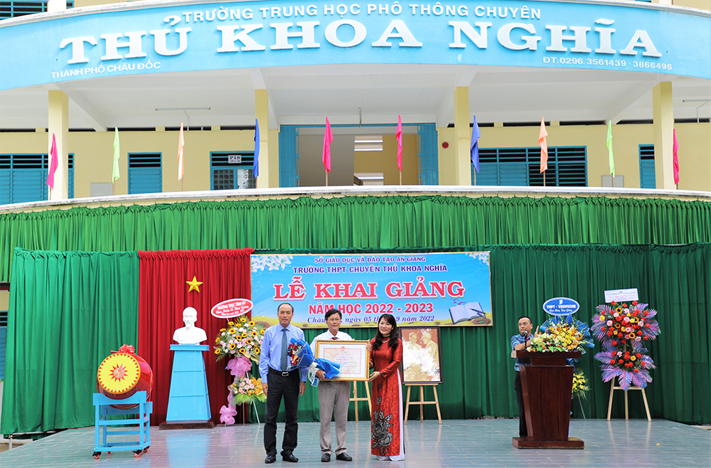 An Giang tưng bừng đón năm học mới 2022-2023